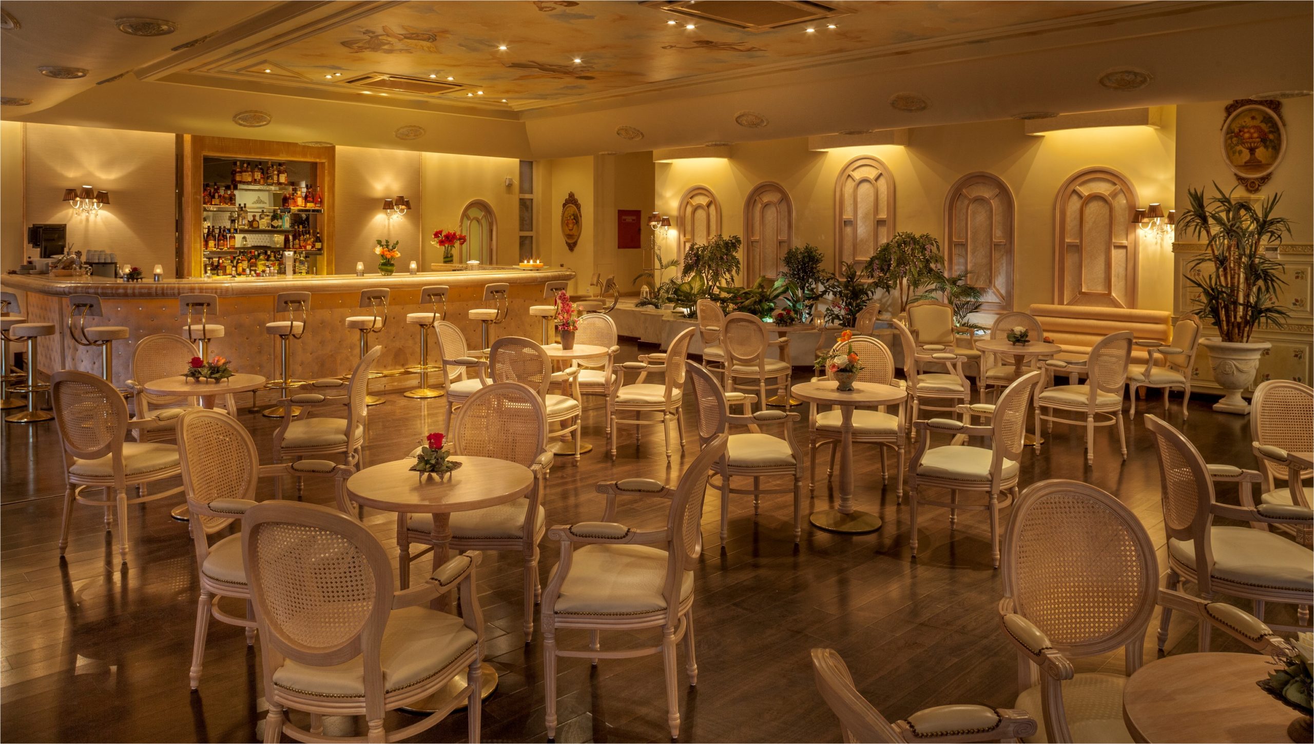 Vienna Bar | Neptune Luxury Resort